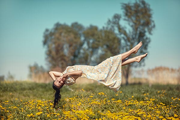 Levitation Photography: The Essential Photoshop Guide - iPhotography