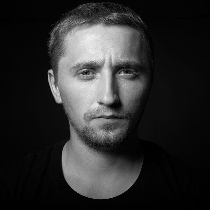 One Light Photography Tutorial: 10 Ways to Shoot Portraits with One Light