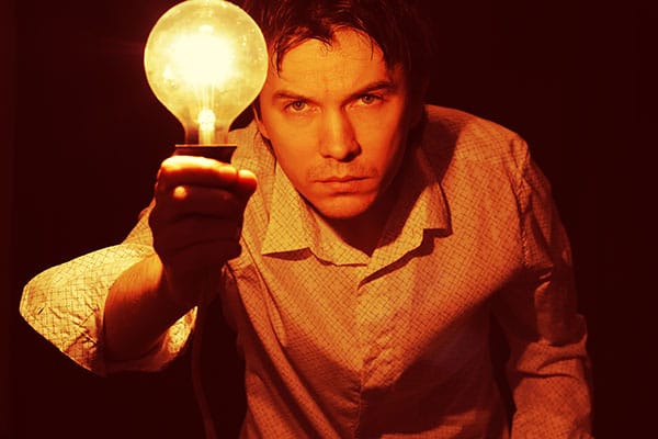 Dramatic Lighting Photography Tutorial: How to Take Incredible Photos