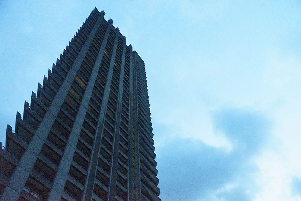 Low Light Photography Tips: 8 Way to Get PERFECT Pictures in the Dark